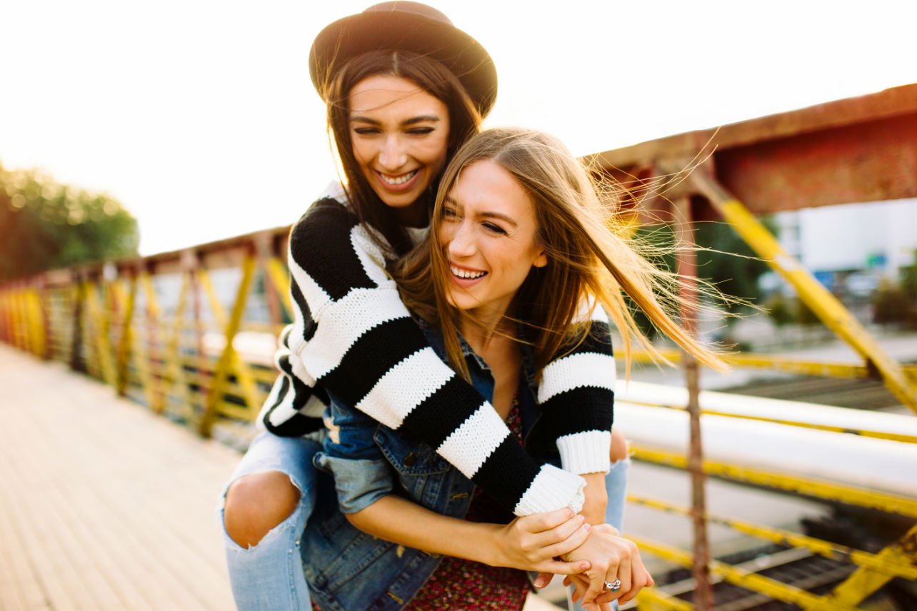 Tener una hermana te hace mejor persona - HeyHeyHello!